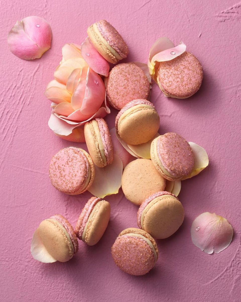 Sự khác biệt giữa macaron Pháp chính hãng và các dòng bánh thường